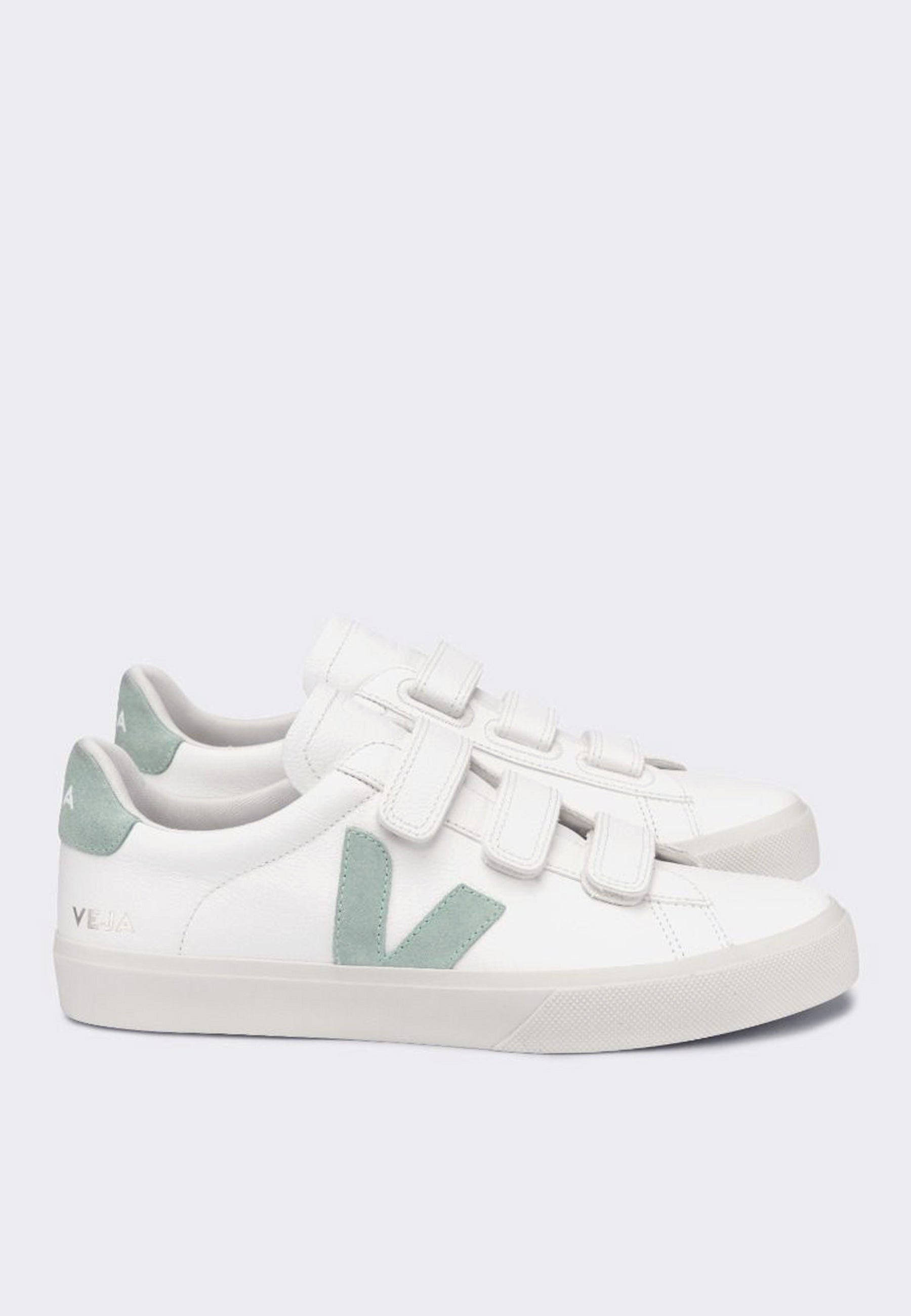 Veja | Buy Recife Logo Chromefree Leather - Matcha/White online | Good ...